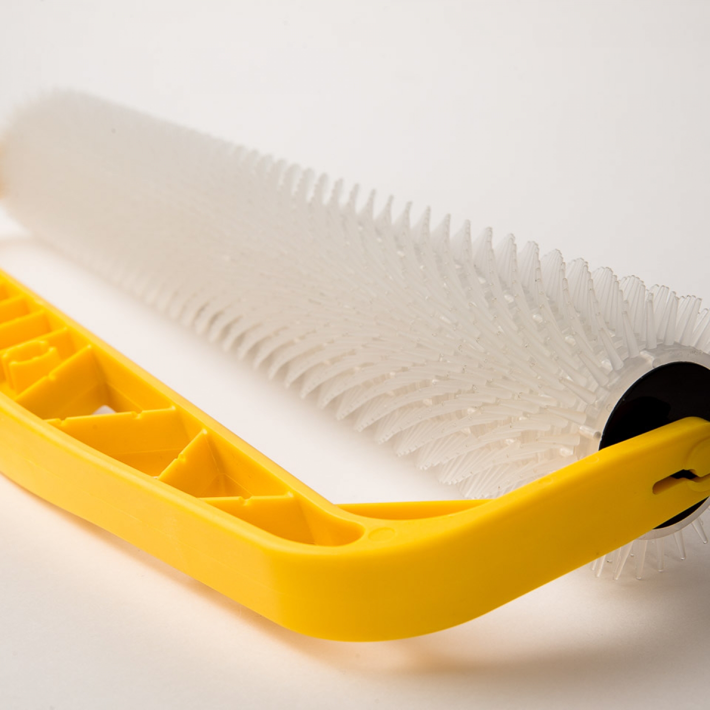 Spiked Roller 9.5" and 18" - Spiked Roller Floor Coating Applicators - Nour